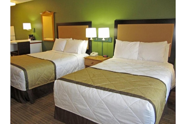 2 Full Beds | Non-smoking, Kitchen - Maryland