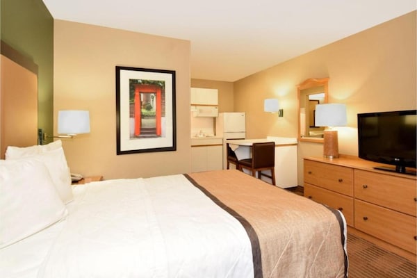 1 King Bed | Suite, Nsmk, Kitchen, Sofa-bed - Maryland