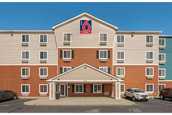 1 Full Bed | Non-smoking, Kitchen - Ohio