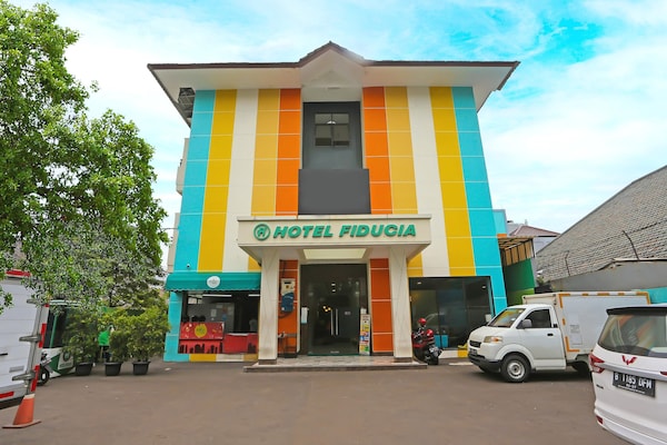Luxury Twin Stay With Free Wifi And Parking - Jakarta