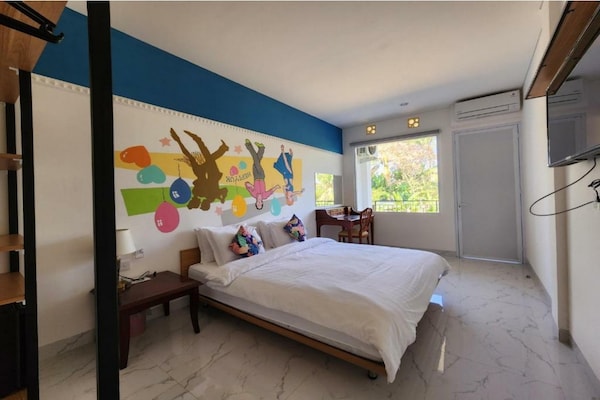 Stylish Double Suite With Balcony & Open Views - Bali