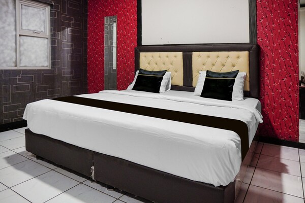 Premium Indonesia Suite Double W/ Free Wifi - Padang