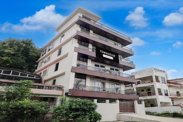 Super Townhouse Rispana River Dehradun Formerly Nivasa Home Stays - Dehradun
