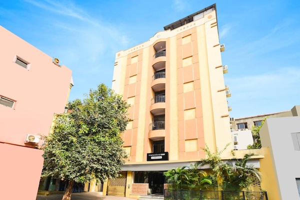 Townhouse Oak Secunderabad Near Railway Station Formerly Hotel Brahma - Hyderabad