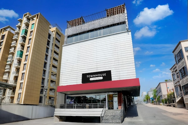 Super Townhouse Vaishali Nagar Jaipur Formerly Pentagon Boutique Hotel - Jaipur