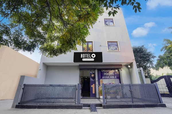 Hotel O By Oyo Silver Arc Mall Ludhiana Formerly White Solitaire 1 - Ludhiana
