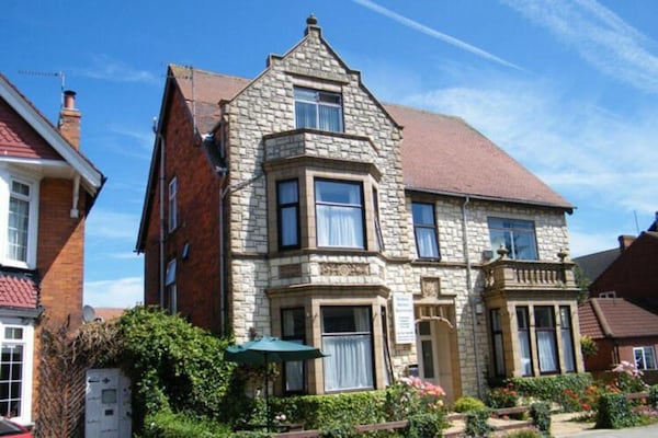 One Bed Room Apartment (4 Guest) - Skegness