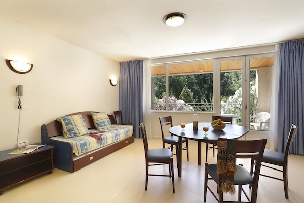 Le Domaine De Chames-studio Avec Coin Nuit 6 Personnes - Vallon-Pont-d'Arc