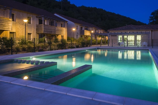 Le Clos Du Rocher - Studio Avec Coin Nuit 4 Personnes - Les Eyzies-de-Tayac-Sireuil
