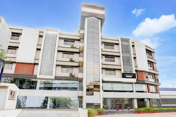 Townhouse Prahladnagar - Ahmedabad