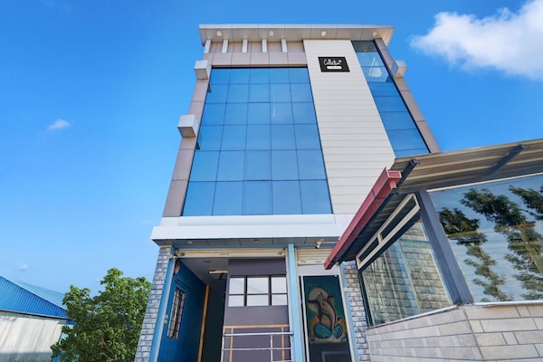 Super Collection O Chikmangaluru Near Railway Station Formerly Park Inn - Chikmagalur