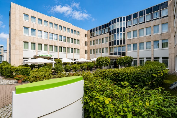 Holiday Inn Frankfurt Neu-isenb - Superior King Room - Frankfurt am Main