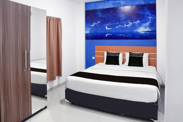 Luxury Deluxe Dbl Retreat W/ Free Wifi And Parking - Padang