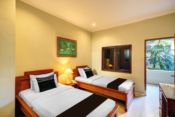 Stylish Delux Twin Stay With Free Wifi And Parking - Seminyak