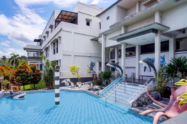 Kuraya Twin Balcony Suite - Bandar Lampung