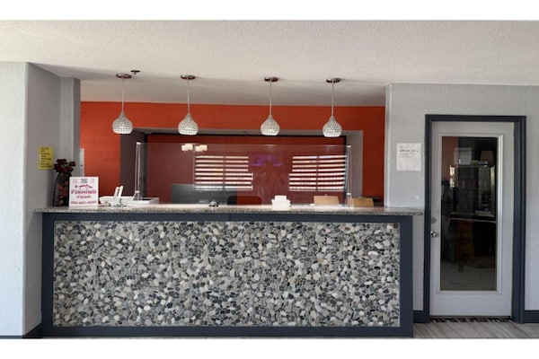 Queen Bed Accessible Non-smoking - Aransas Pass, TX