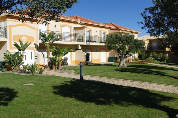 58354 - Lagos, Portugal