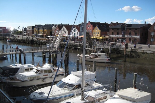 163361 - Husum