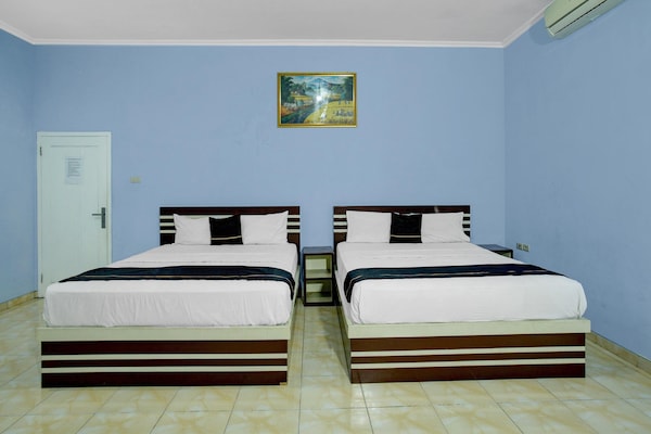 Spacious Family Stay Near Stadium - Bandar Lampung