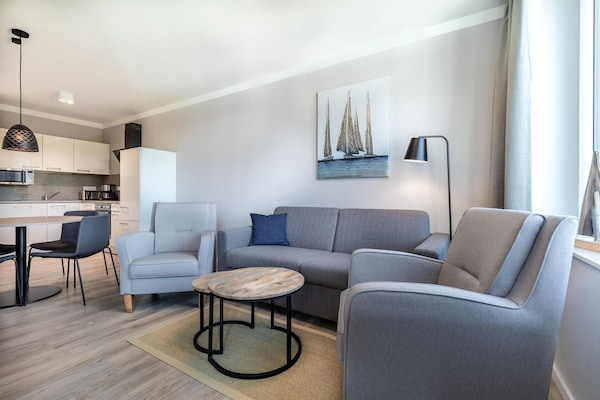 Godewindpark Travemünde Deluxe-apartment 2.14 Mit Eigener E-ladesäule, Xl-strandkorb Und Hundefreundlich - Lübeck