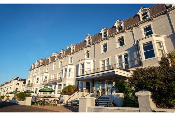 Superior Twin Room - Llandudno